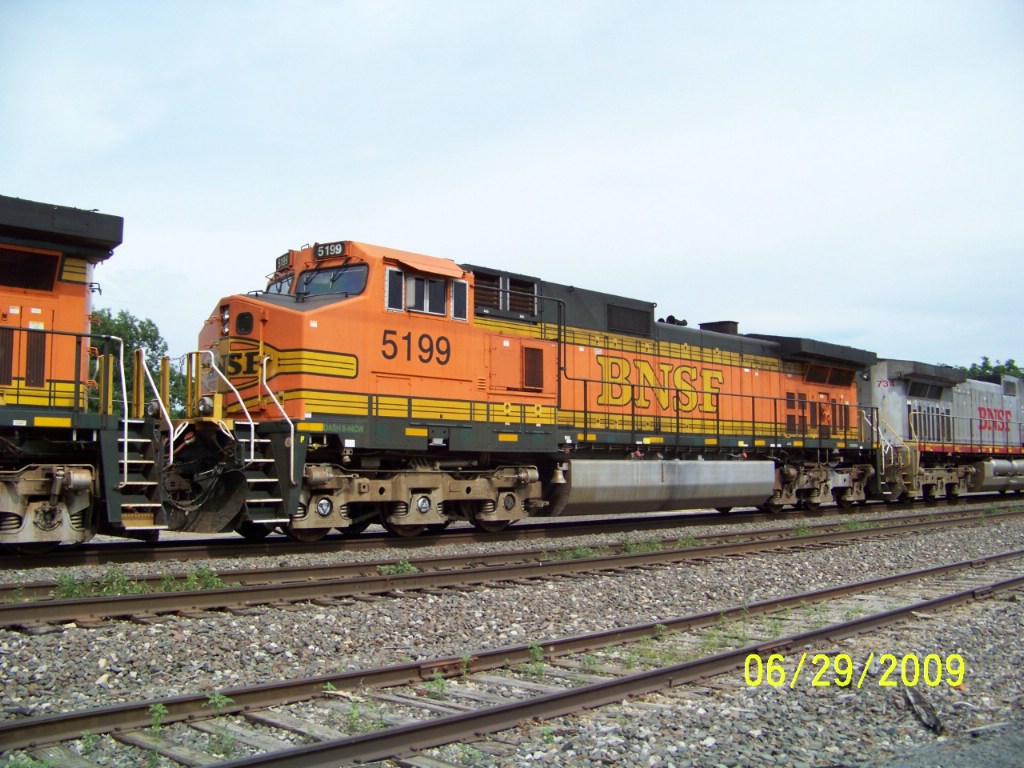 BNSF C44-9W 5199